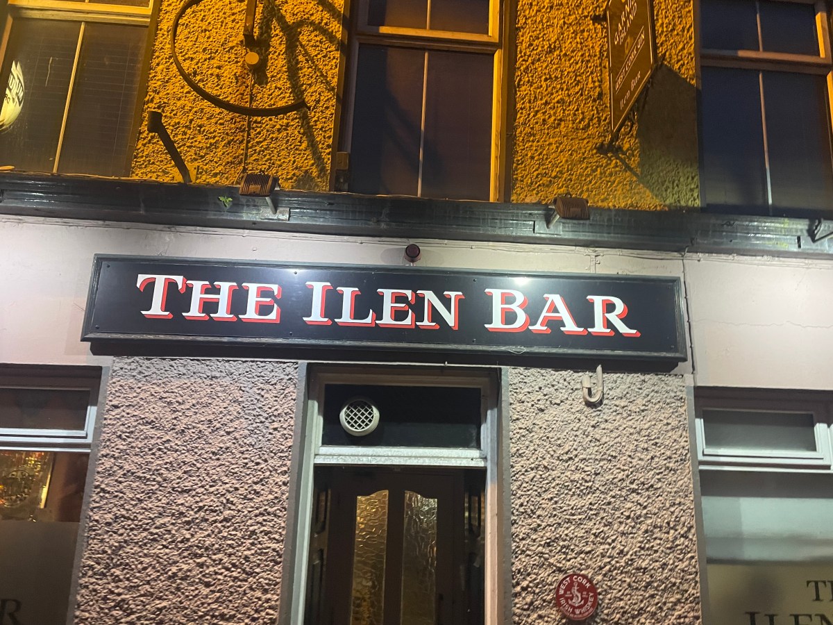 The Ilen Bar, Skibbereen, Ireland – Dives of Our Lives